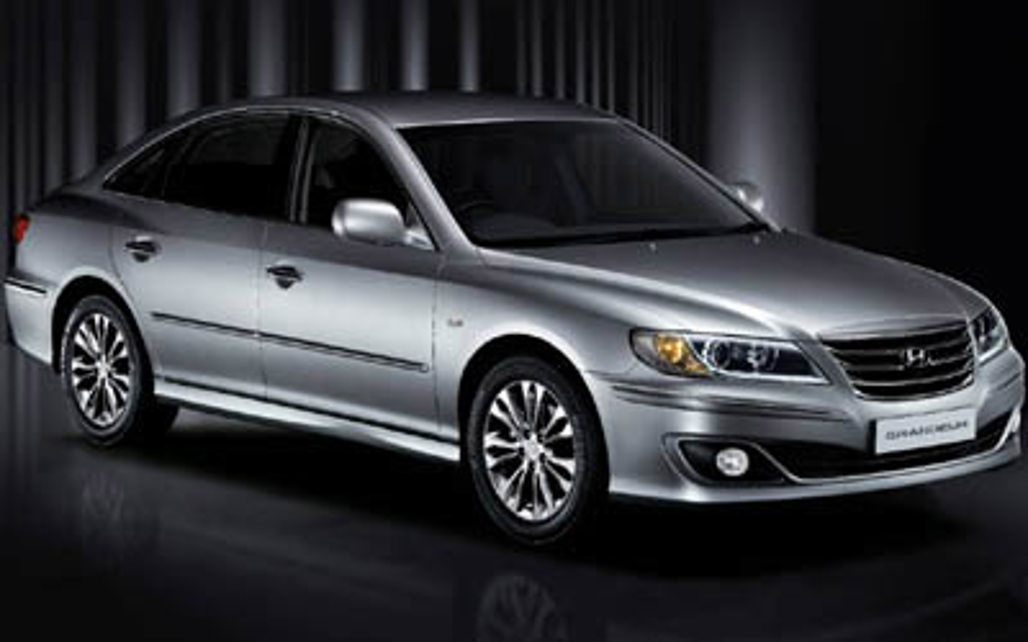 HYUNDAI GRANDEUR - Driven Car Guide