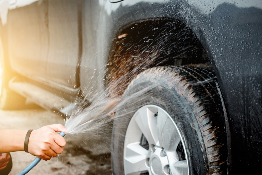 Weathering the Storm: 9 tips for keeping your car clean during winter ...