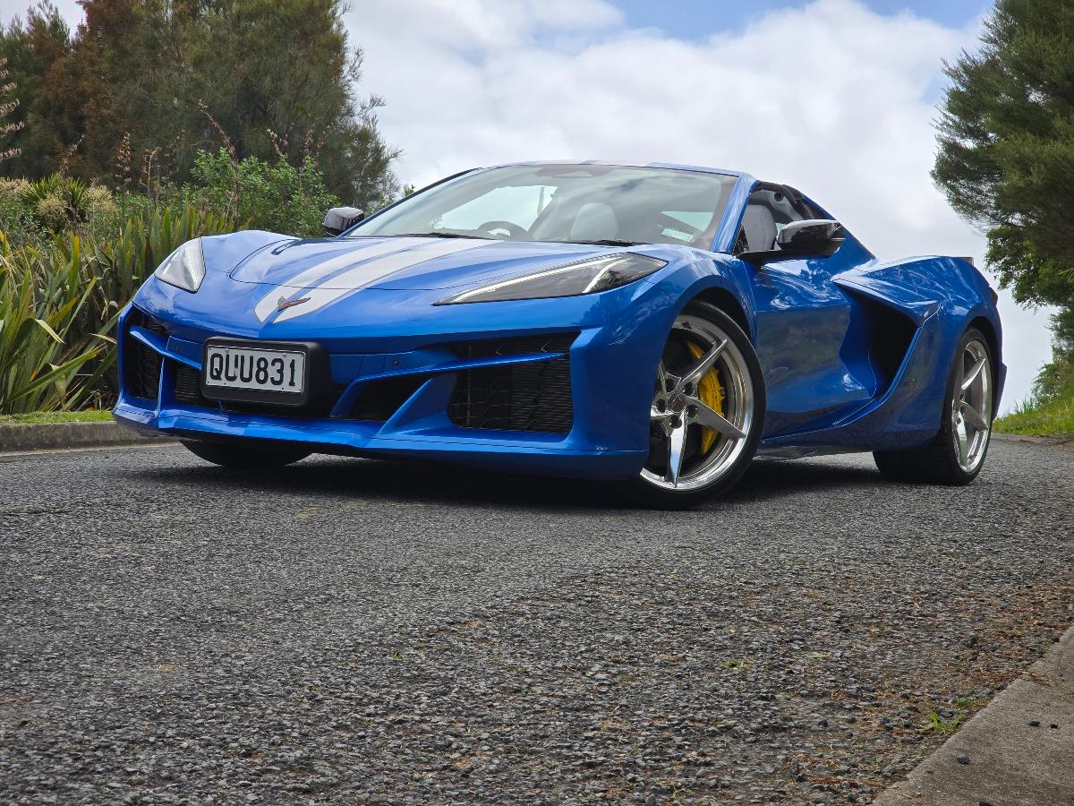 Chevrolet Corvette E-Ray quick review: shock to the system - Driven Car ...