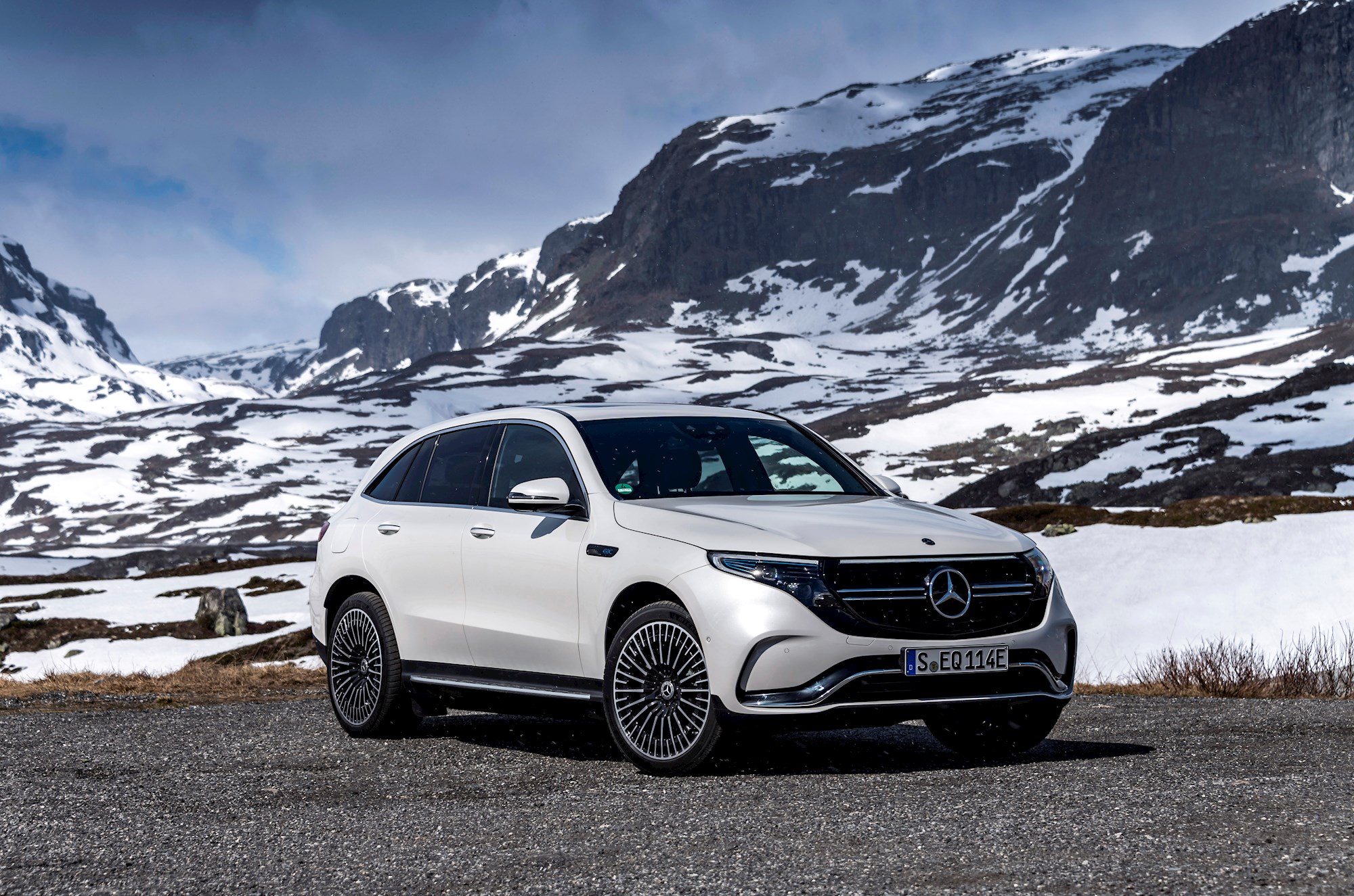 Electrifying start to Mercedes-Benz EV range - Driven Car Guide