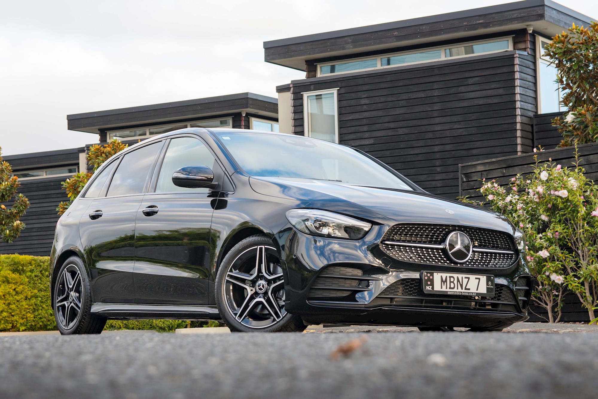 Road test: staying connected with the Mercedes-Benz B 180 Sp - Driven ...