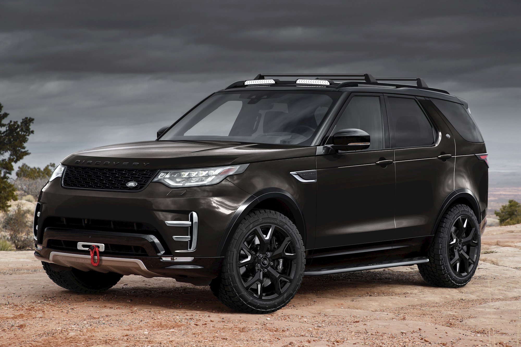 First look: Sir Edmund Hillary special edition Land Rover re - Driven ...