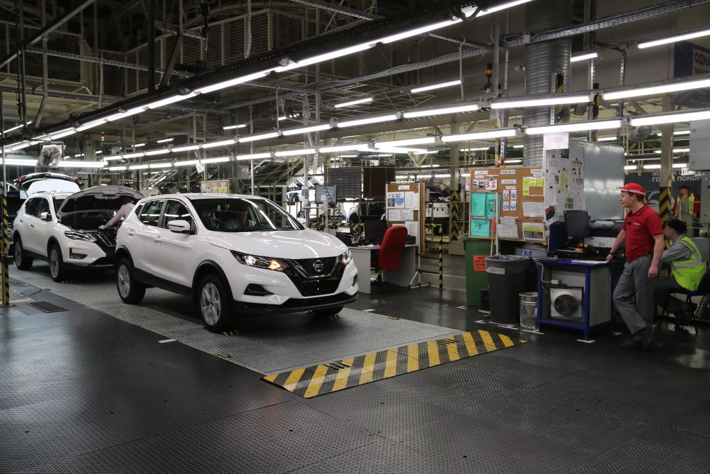 Nissan directors say job cuts are coming in wake of Ghosn sc - Driven ...