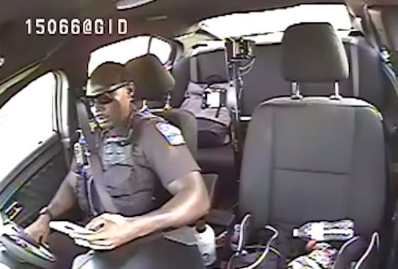 Watch: Police officer caught texting and driving before viol - Driven ...