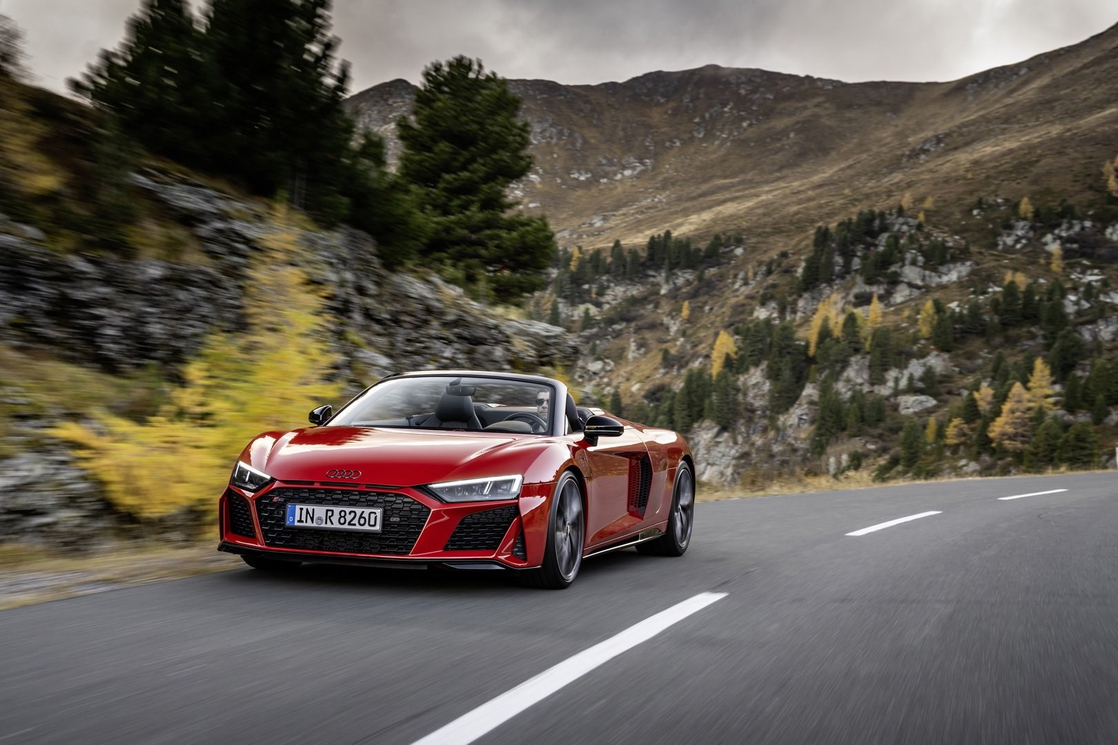 Audi unveils the 2020 rear-wheel drive R8 as a permanent mem - Driven ...