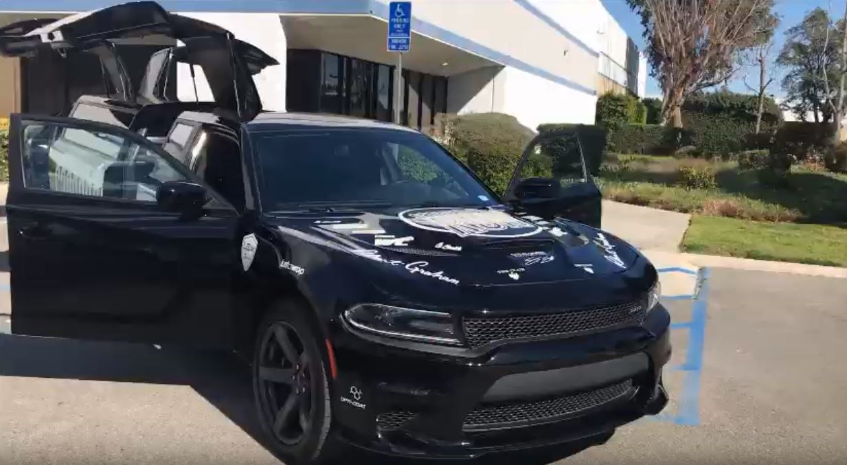 This stretched Dodge Charger Hellcat is the world's most pow - Driven ...