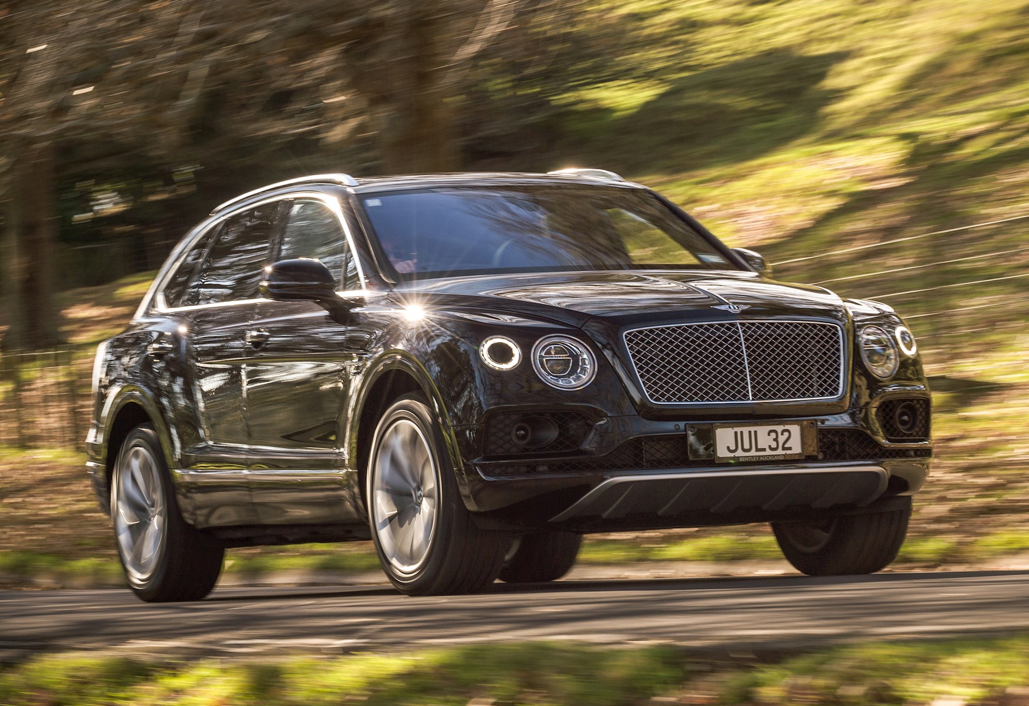 SUV buyer's guide part 3: the money-no-object family wagons - Driven ...