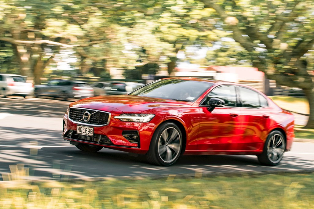 Watch: Volvo's S60 and hot V60 wagon tested, is the hybrid t - Driven ...