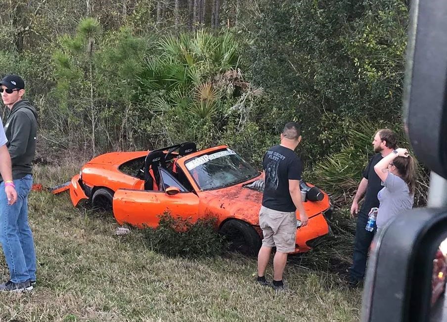 Iconic Hellcat-swapped Mazda MX-5 ends up in ditch after lea - Driven ...