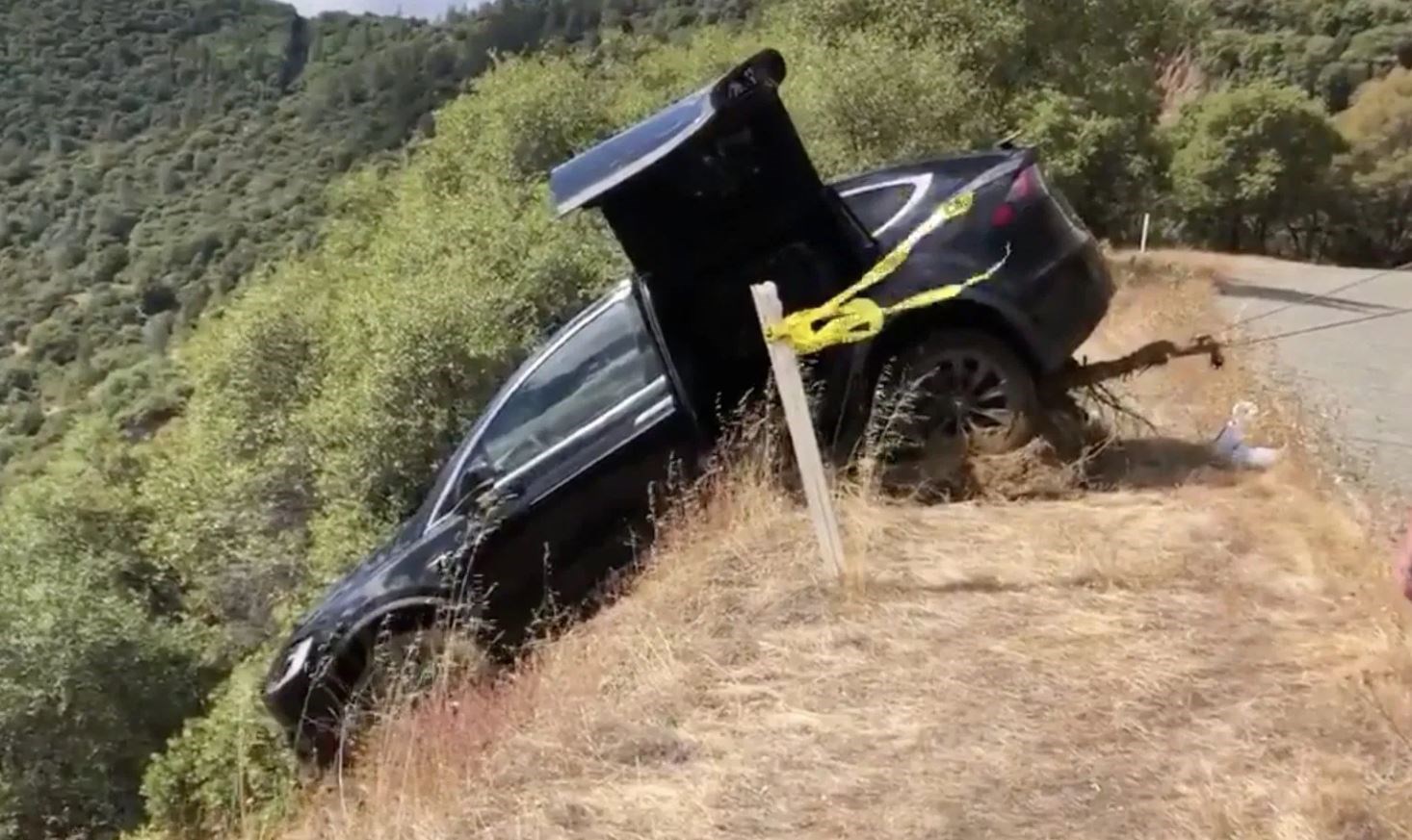 Watch: Tesla Model X owner claims the EV 'saved his life' fo - Driven ...