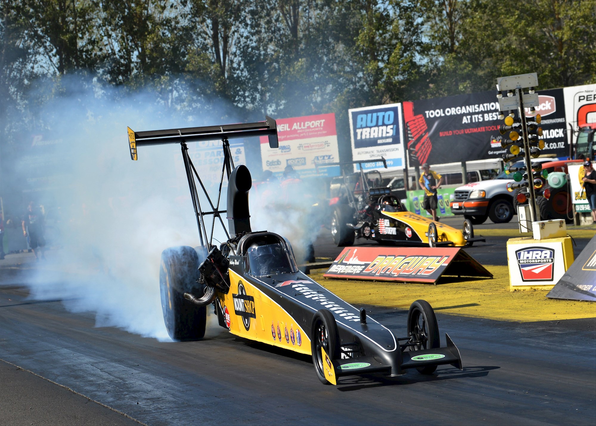 Nitro-burning dragsters smash records at Meremere - Driven Car Guide