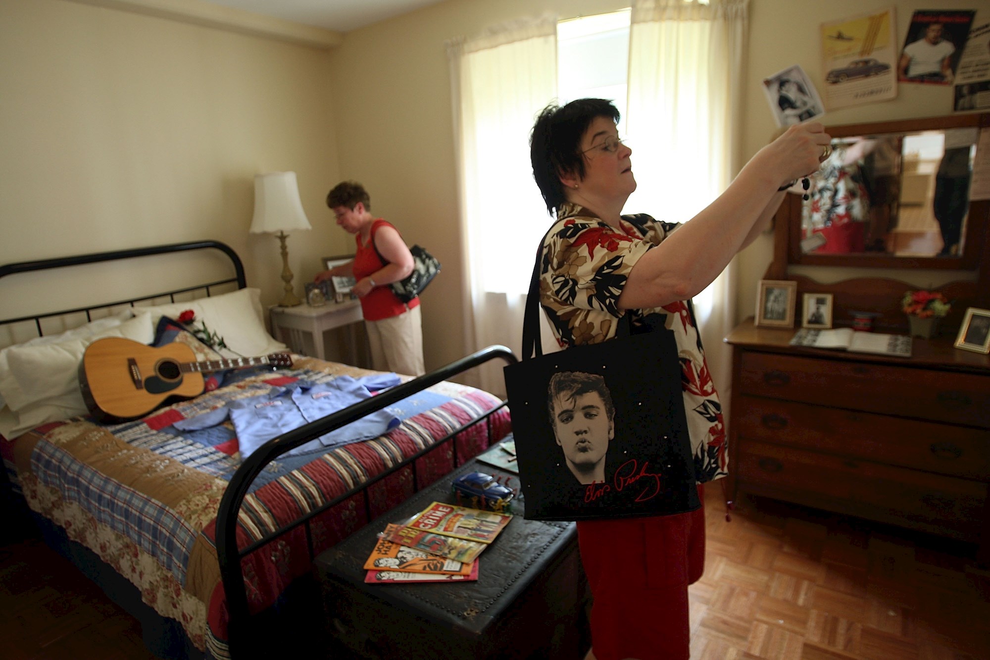The Elvis experience: Looking into the King's apartment - Driven Car Guide