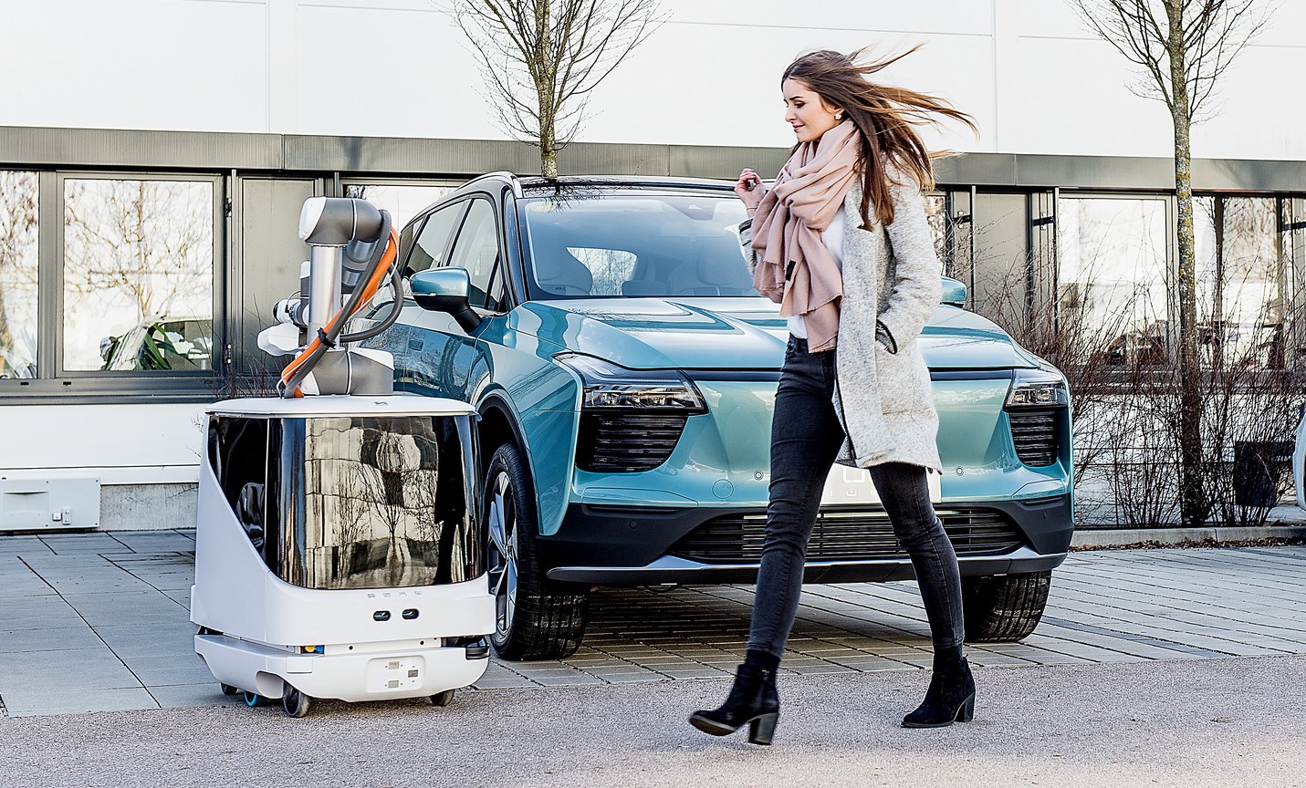 Say hello to CARL: tech firm reveals autonomous car-charging - Driven ...