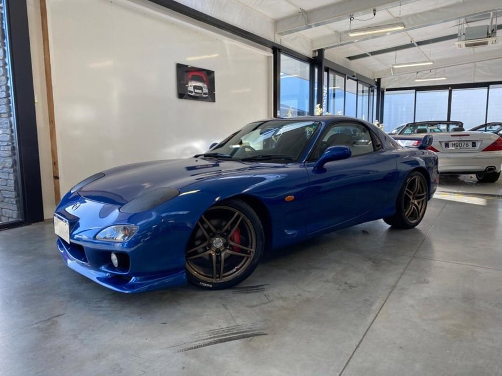 Sales Spotlight: 1999 Mazda RX-7 - Driven Car Guide