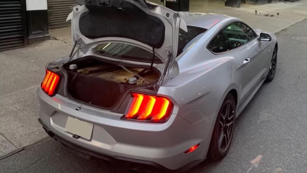 Daredevil driver sets crazy record in Ford Mustang rental ca - Driven ...