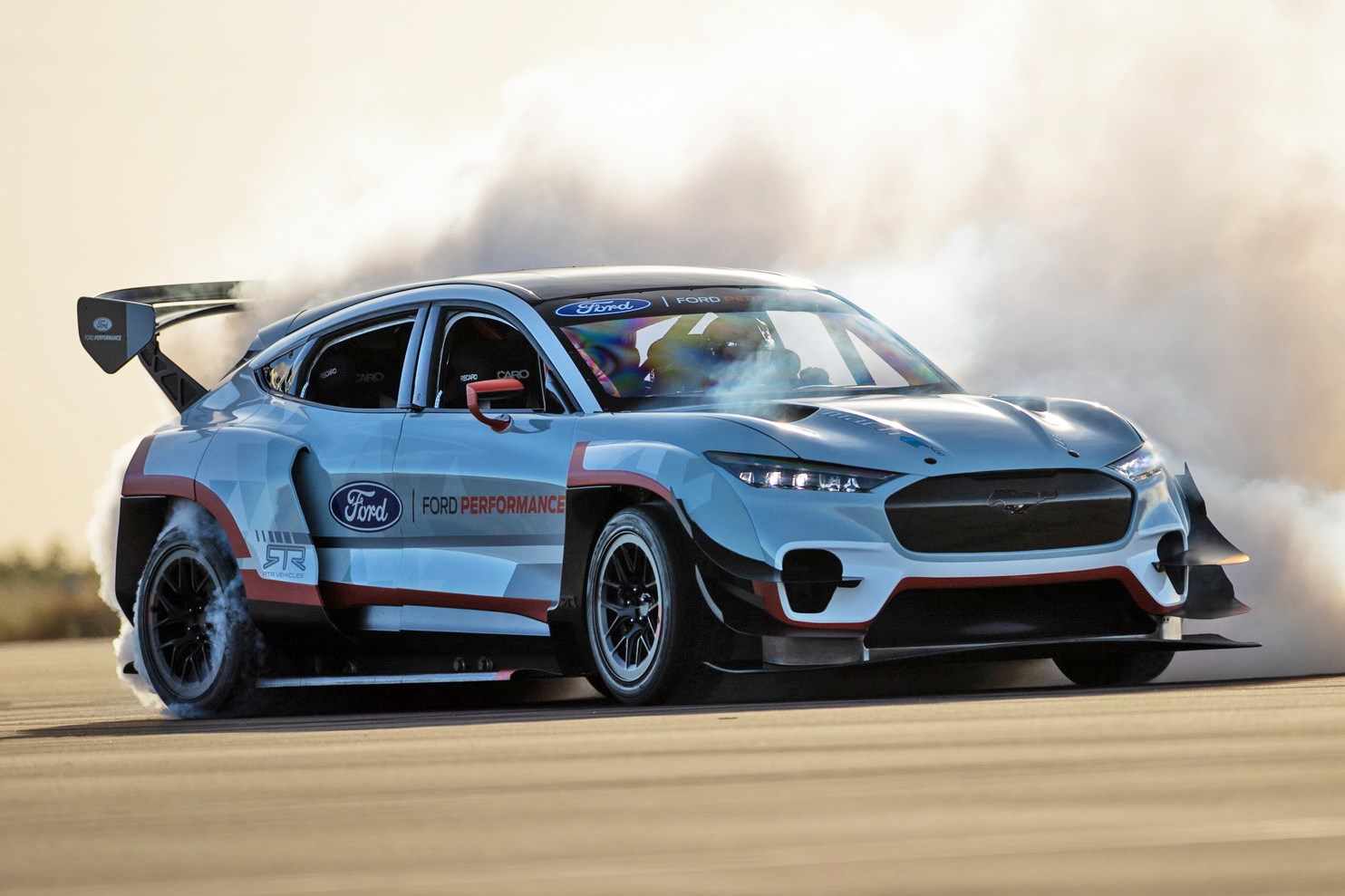 World's wildest electric car: Ford debuts tyre-shredding Mus - Driven ...