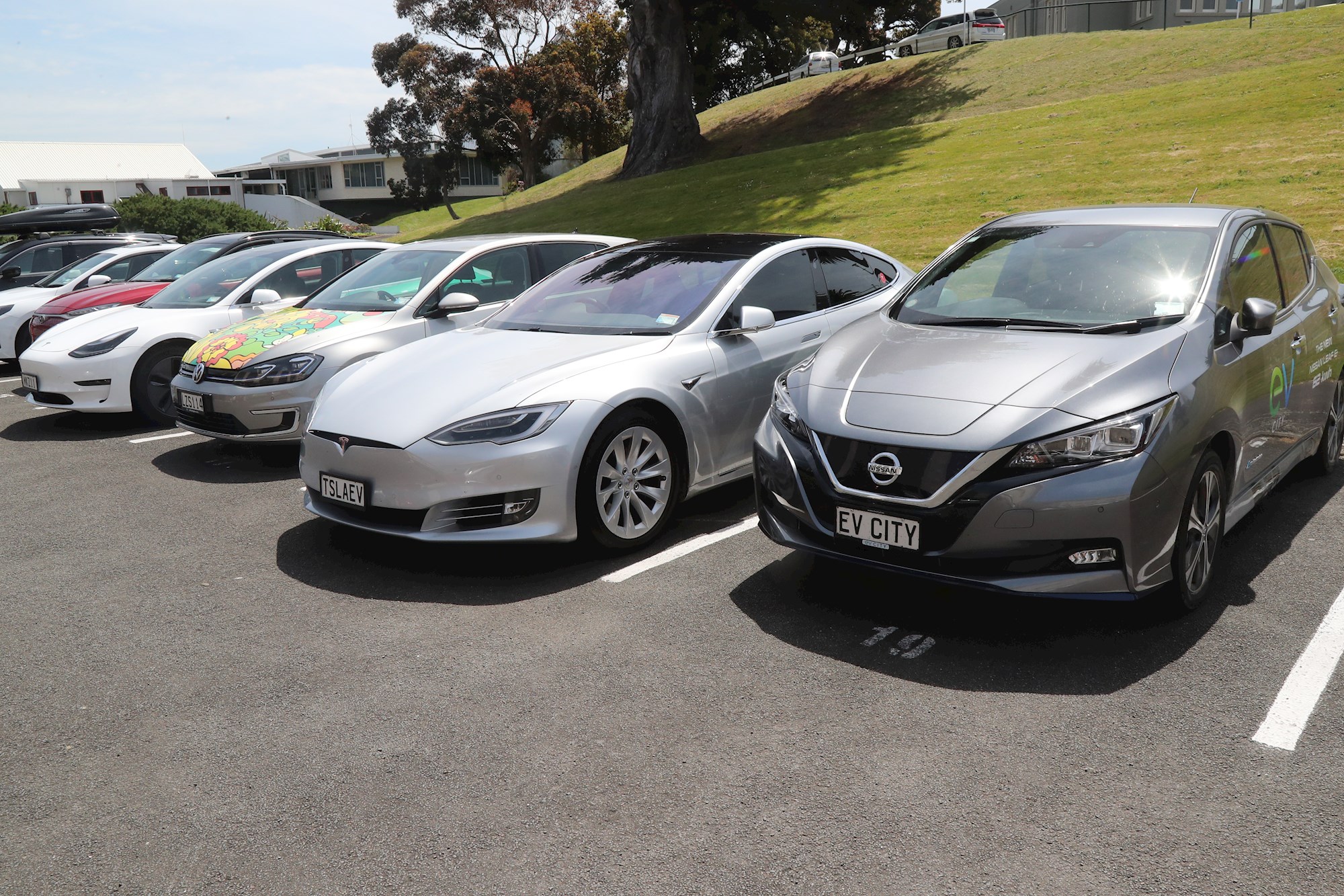 Electric cars to make up a third of all vehicle sales by 203 - Driven ...