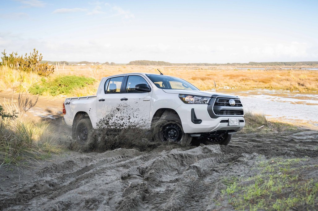 Toyota confirms hybrid Hilux ute for New Zealand - Driven Car Guide