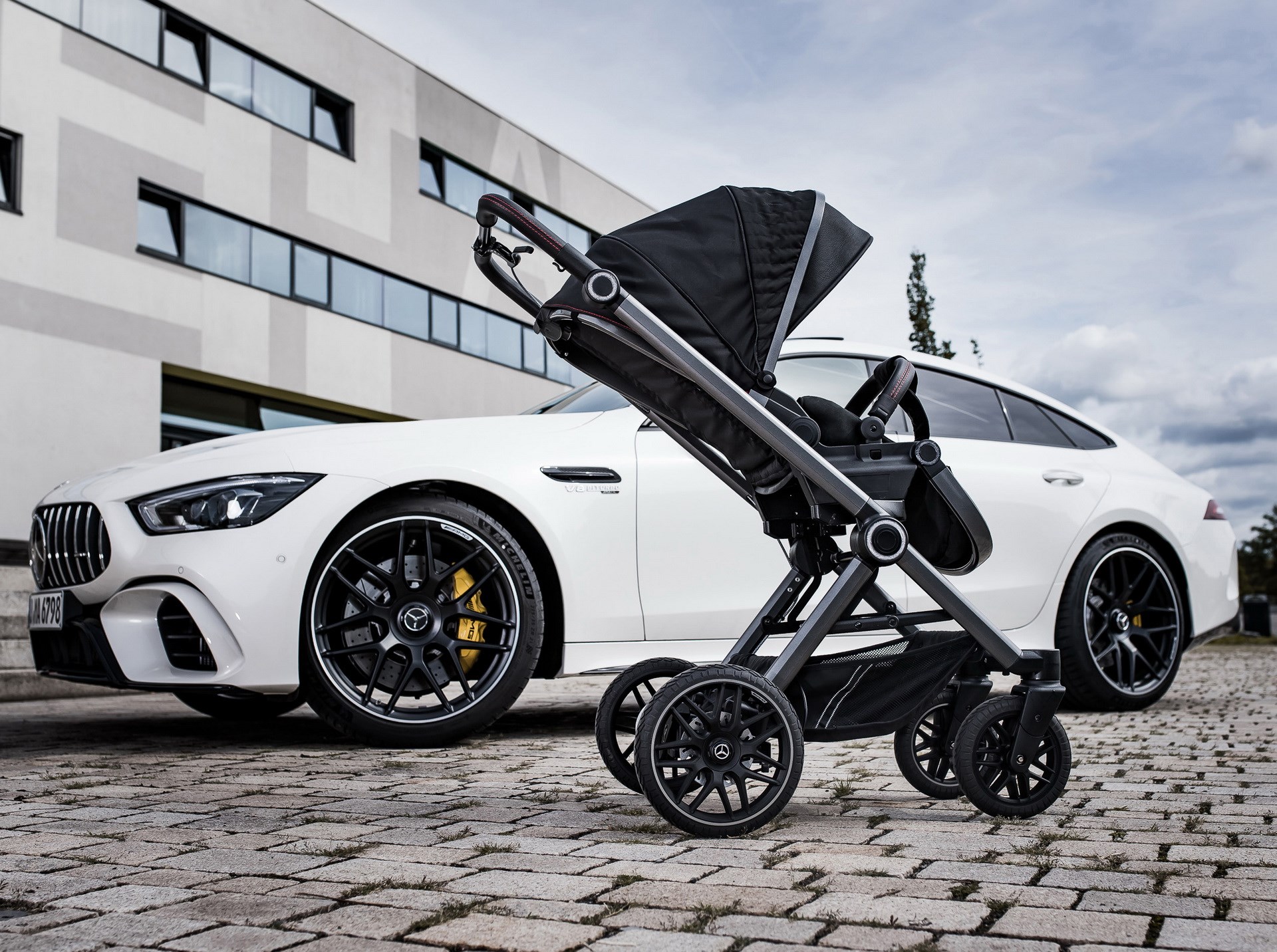 It's an AMG! Mercedes reveals an extremely boujee baby strol - Driven ...