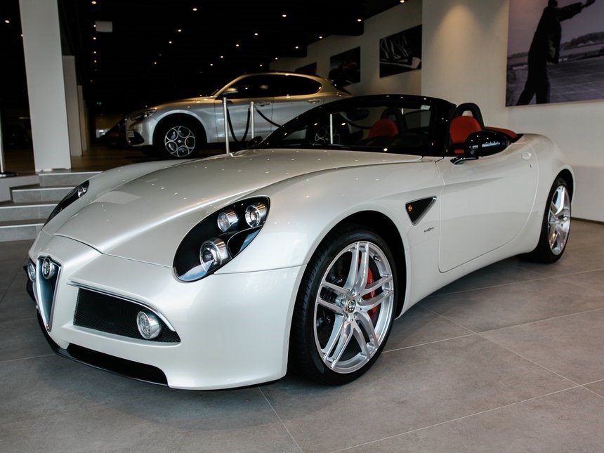 Is Alfa Romeo's 8C cabriolet the best-looking Italian car ev - Driven ...