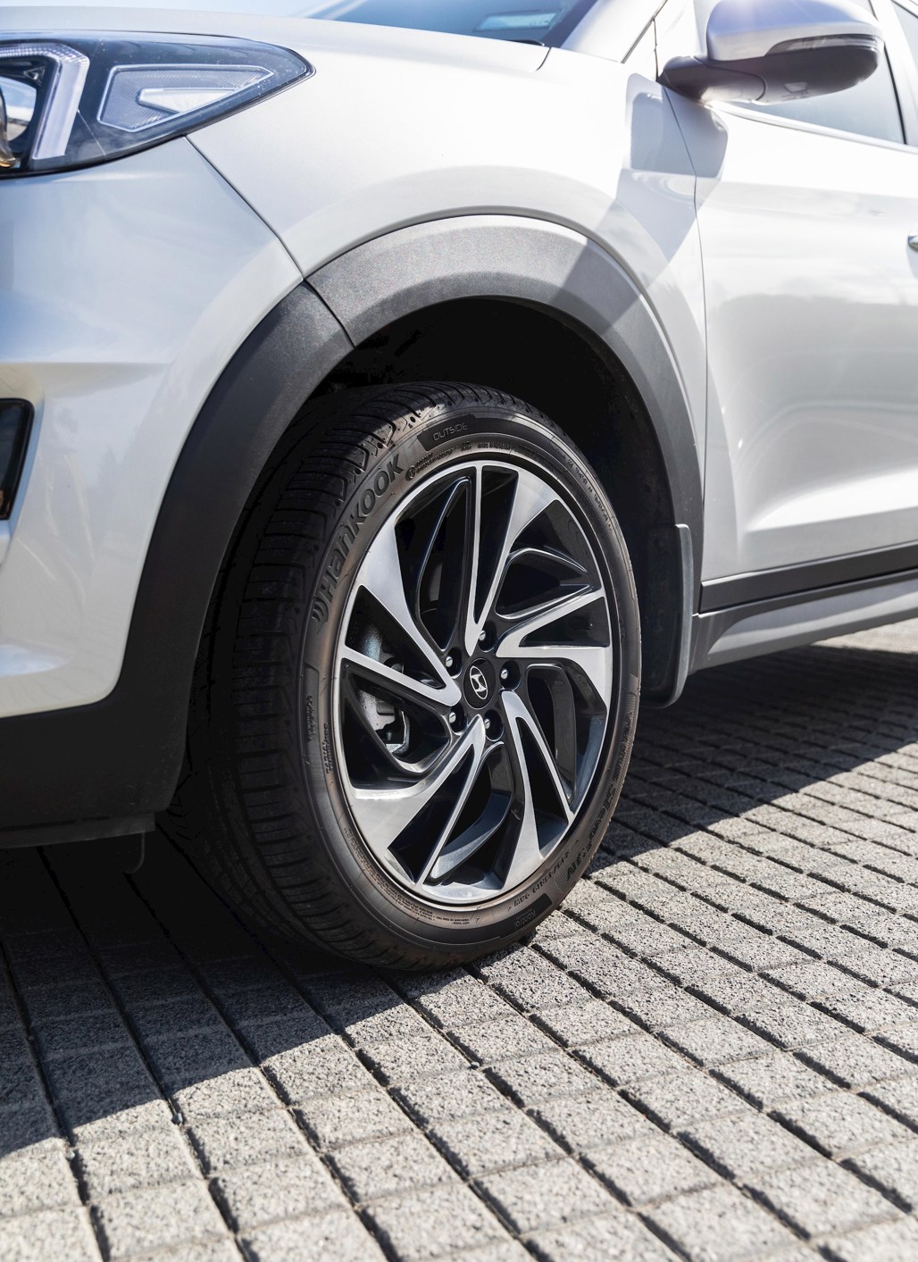 Family values: Coast FM's Jase Reeves tries our long-term Hy - Driven ...