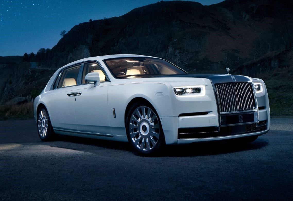 Million-dollar machines: World's most Instagrammed cars reve - Driven ...