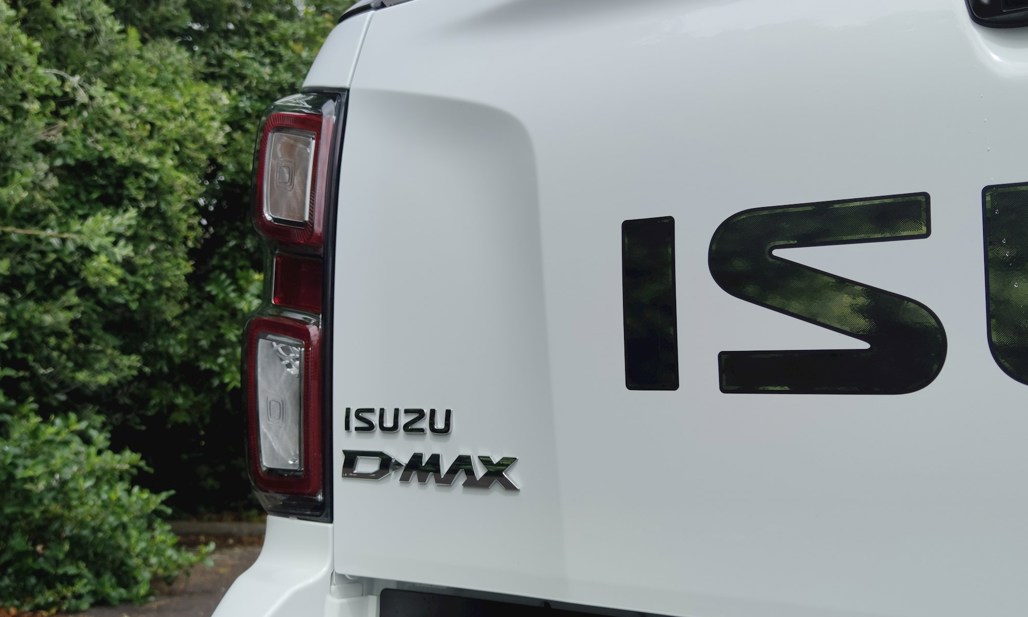 Review: how Isuzu's new ute goes for maximum impact - Driven Car Guide