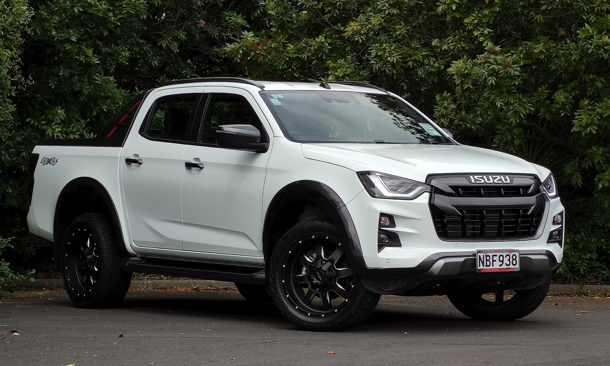 Review: how Isuzu's new ute goes for maximum impact - Driven Car Guide