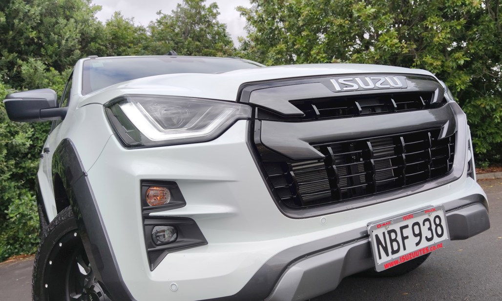 Review: how Isuzu's new ute goes for maximum impact - Driven Car Guide