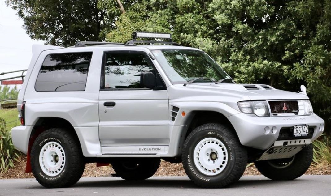Ultra-rare rally-bred Mitsubishi Pajero Evolution emerges fo - Driven ...