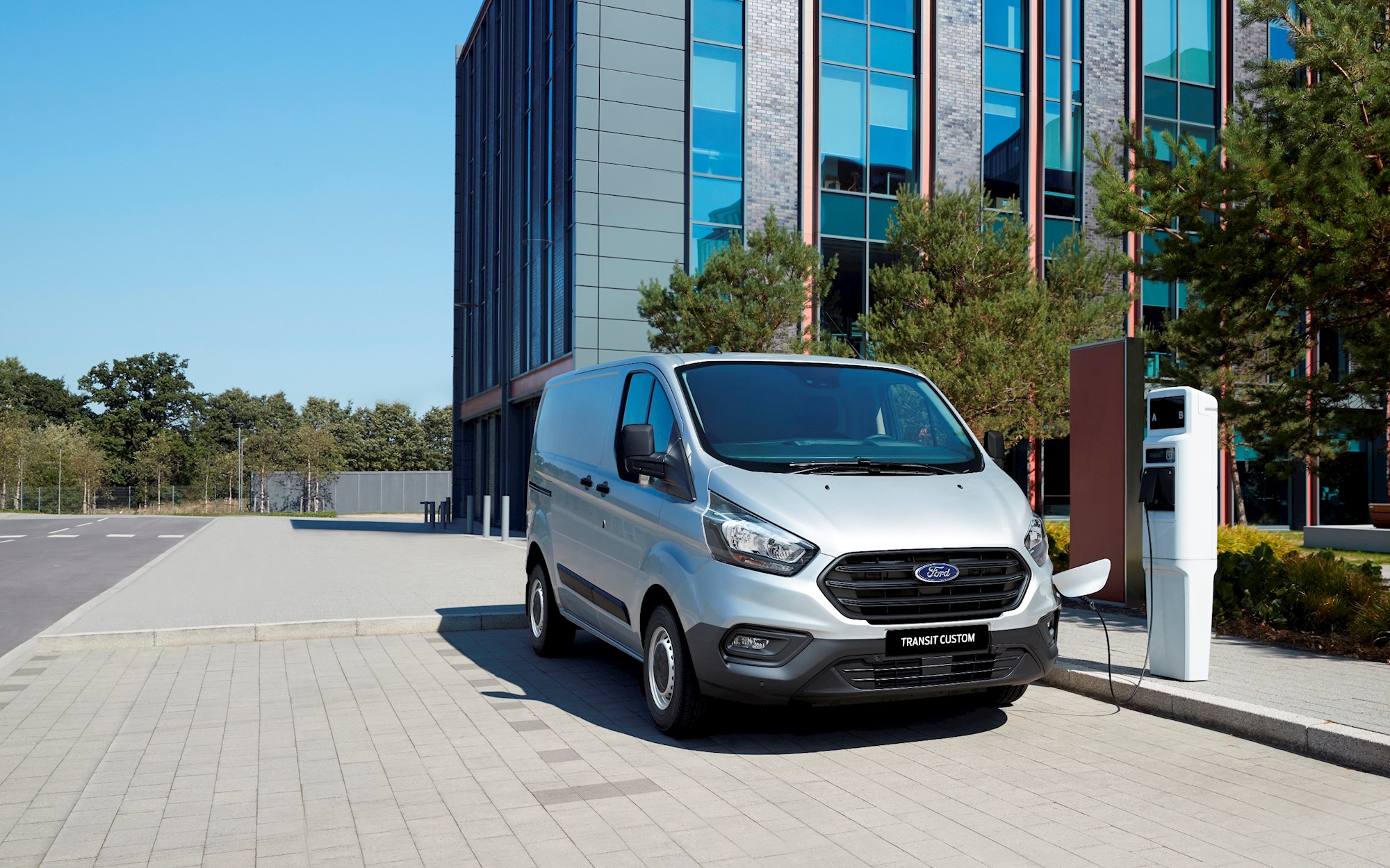 Ford Transit gets plugged-in and joins the electric movement - Driven ...