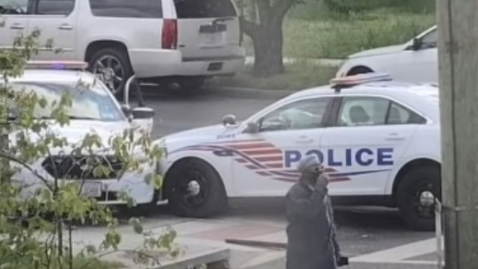 Watch: Body cam footage shows American police officers racin - Driven ...