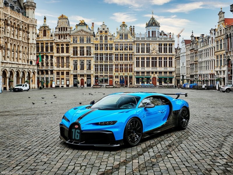 Bugatti owner reveals the mind-blowing services costs behind - Driven ...