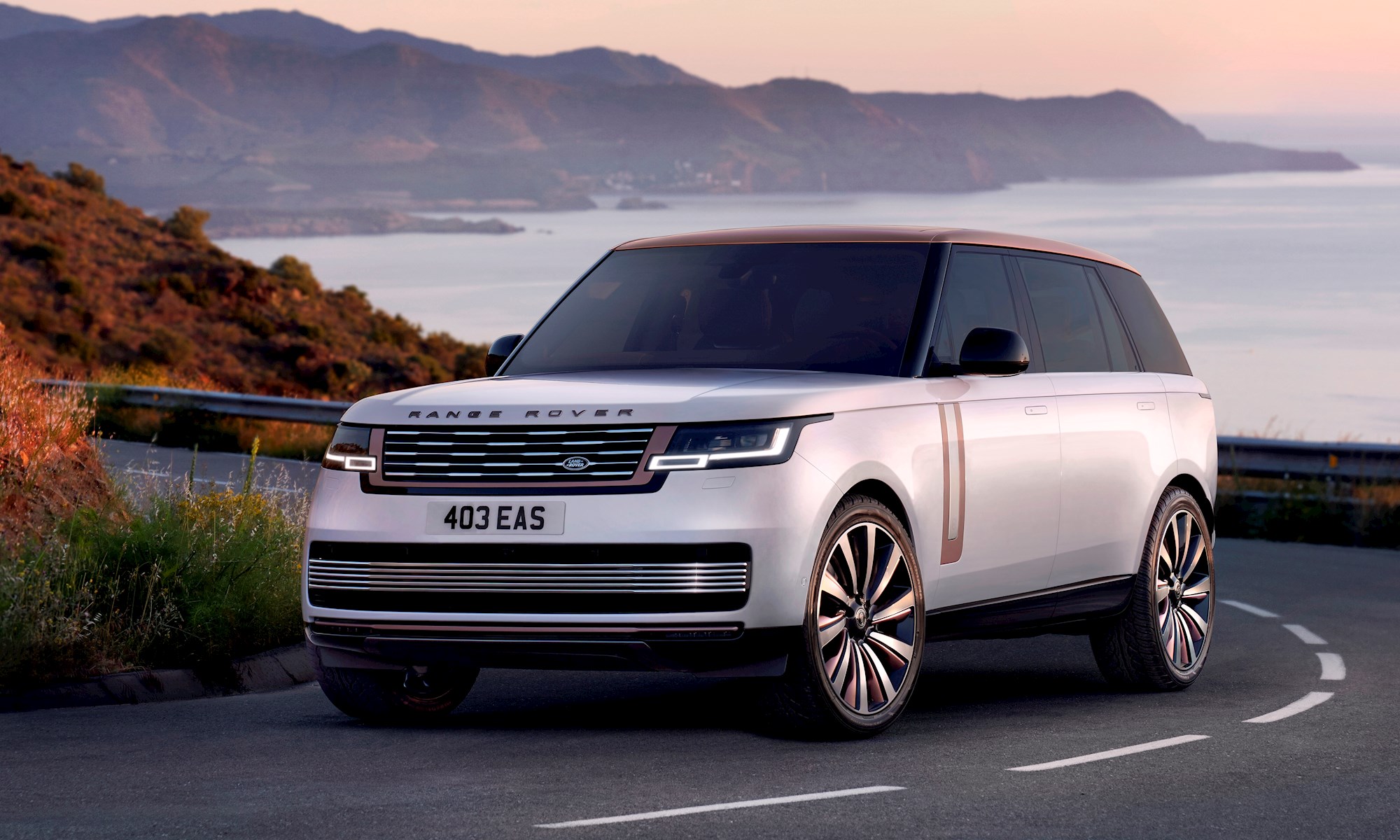 Never say never: all-new super-luxury Range Rover goes elect - Driven ...