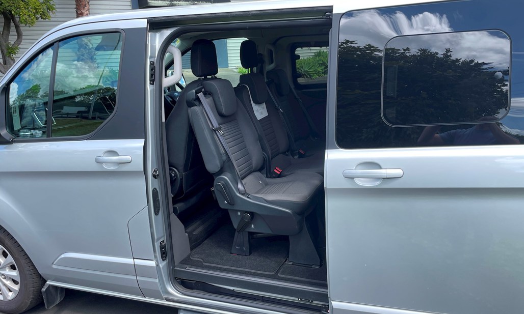 Ford Transit Tourneo Titanium PHEV review: extending electri - Driven ...