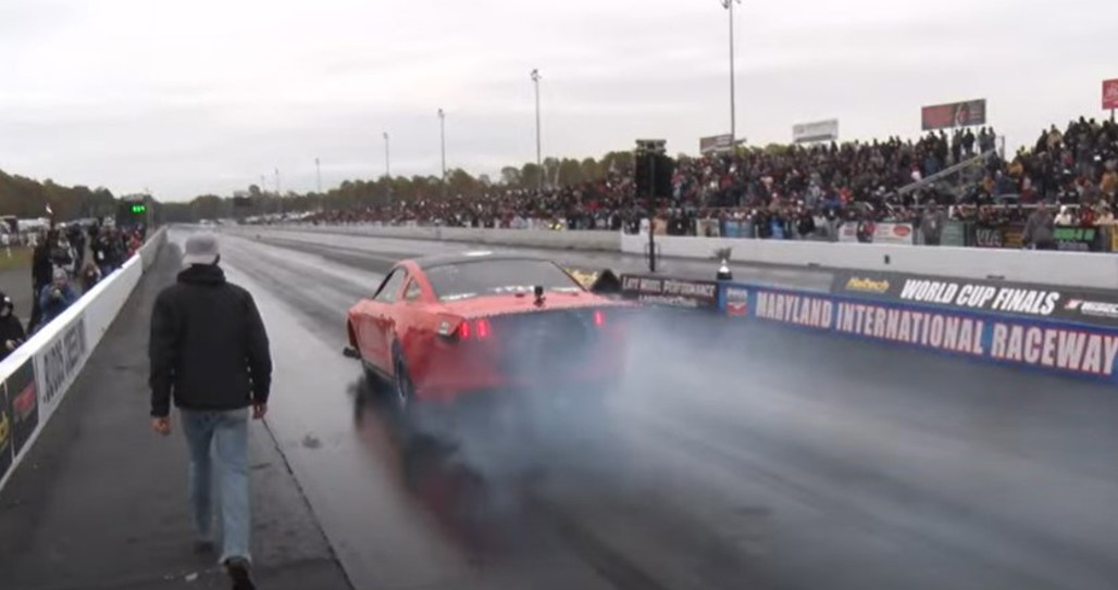 Watch: Heavily modified Ford Mustang smashes world record - Driven Car ...