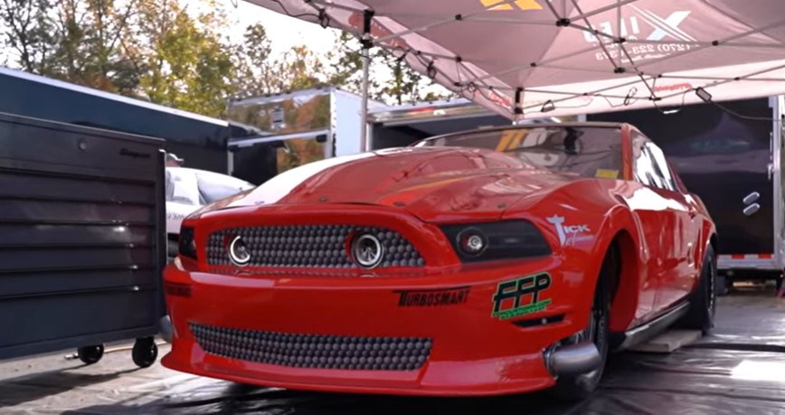 Watch: Heavily modified Ford Mustang smashes world record - Driven Car ...