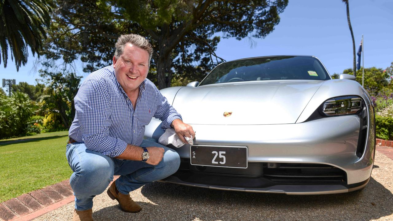 Number plate fetches over $460k in Australian auction - Driven Car Guide