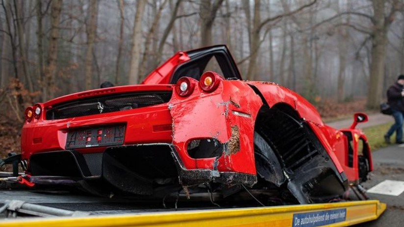 Watch: Ferrari Enzo crashed into tree on test drive - Driven Car Guide