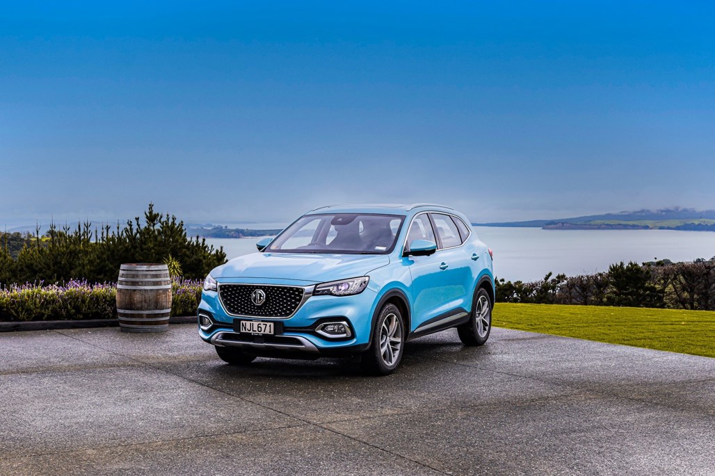 MG HS Plus EV Essence Review: MG plus electricity - Driven Car Guide