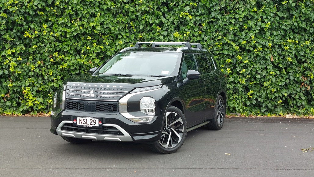 Mitsubishi Outlander Review: Premium at no premium - Driven Car Guide