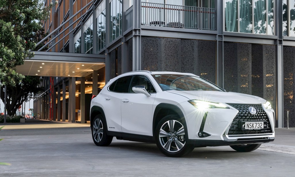 Lexus UX300e review: book, cover, batteries - Driven Car Guide