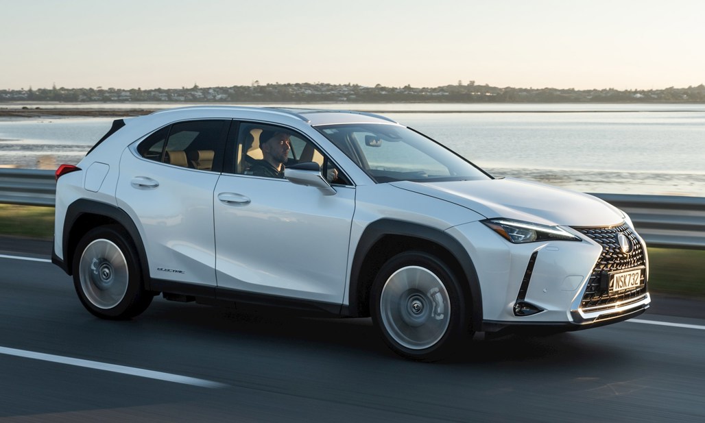 Lexus UX300e review: book, cover, batteries - Driven Car Guide