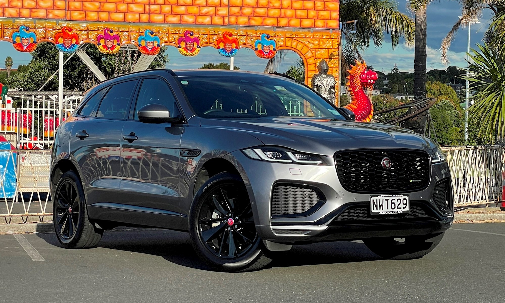 Jaguar F-Pace R-Dynamic SE P250 review: look at it with a cl - Driven ...