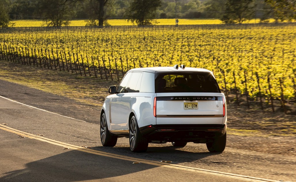 Fifth-generation Range Rover review: classically modernised - Driven ...