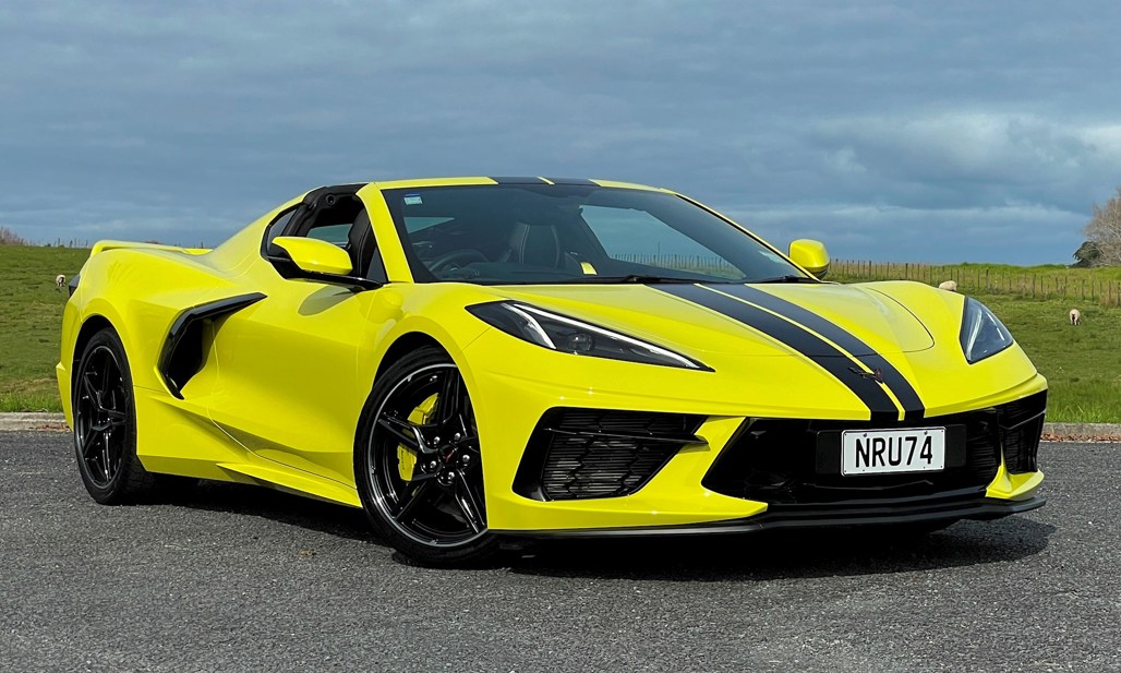 Chevrolet Corvette Stingray 3LT convertible review: Middle A - Driven ...