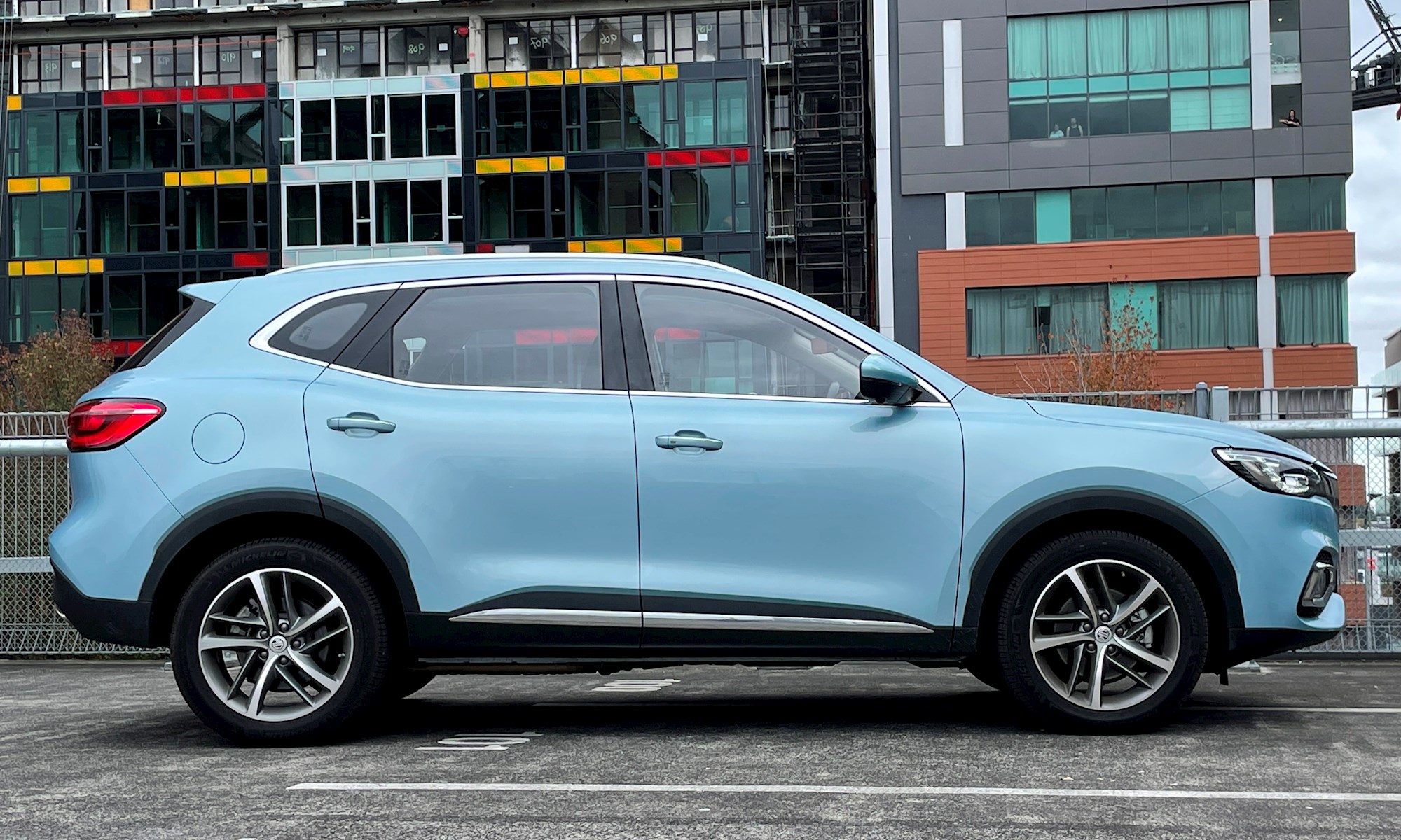 MG HS +EV long term: And just like that, it's PHEV in the ci - Driven ...