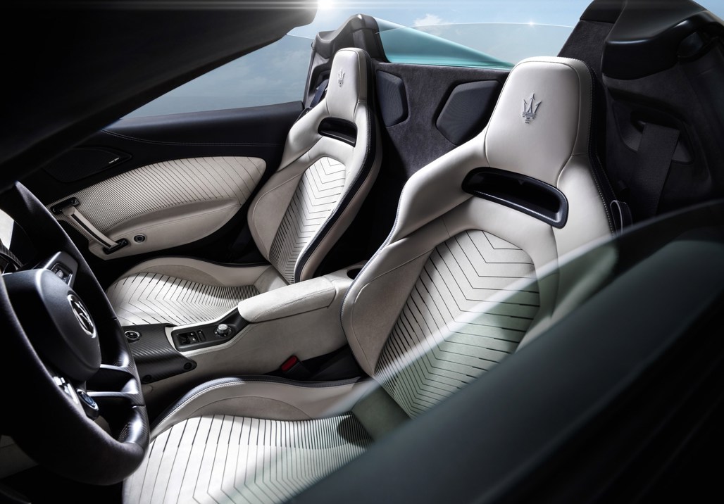 Maserati MC20 Cielo revealed as a drop-top supercar - Driven Car Guide