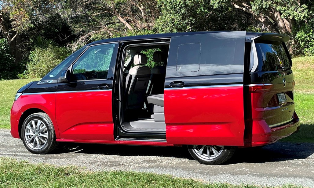 Volkswagen Multivan T7 PHEV first drive: the van to buy when - Driven ...