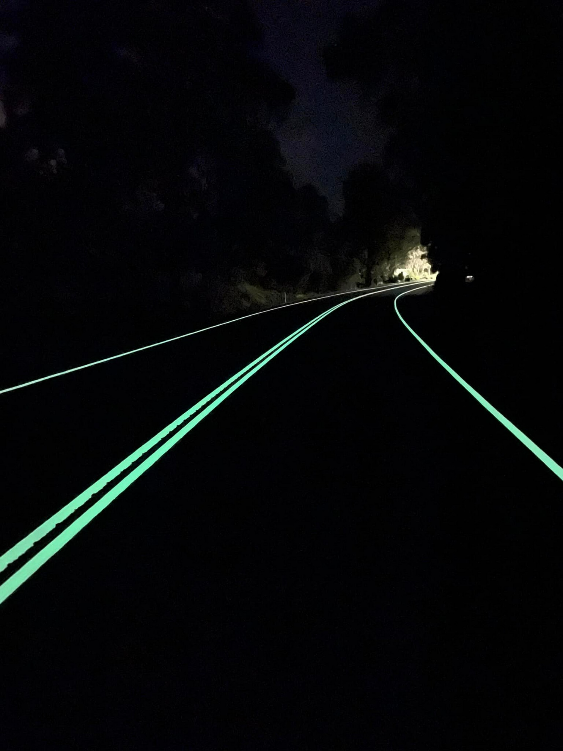 Australia considering glow in the dark road markings - Driven Car Guide